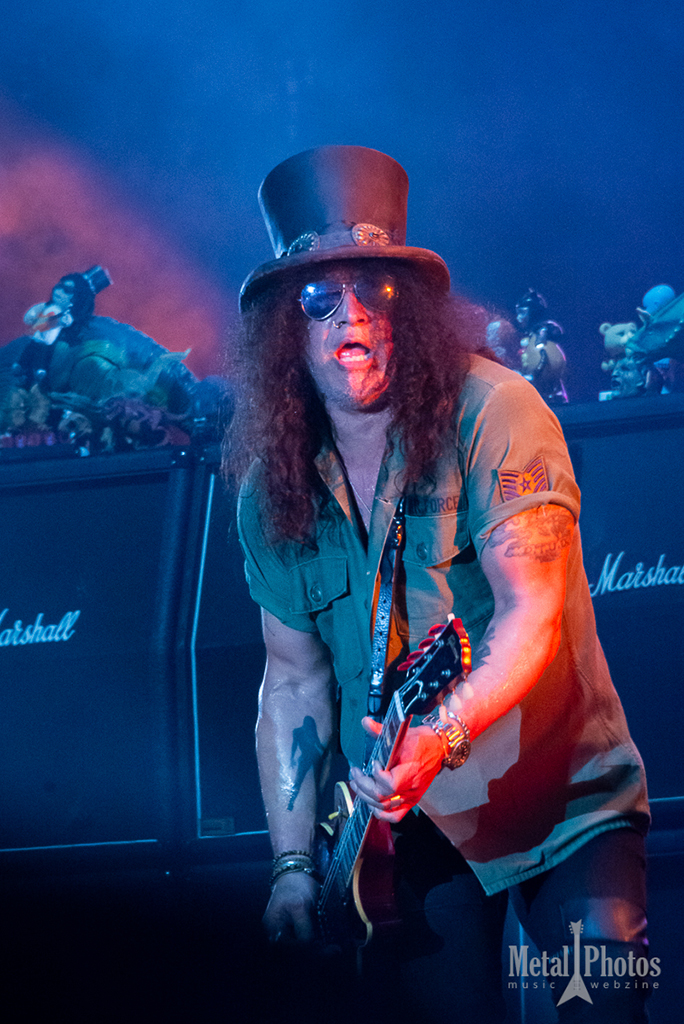 Slash Featuring Myles Kennedy & The Conspirators in a studio in November